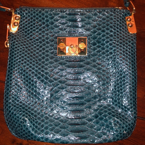 Gianni Bini | Bags | Gianni Bini Crossbody Purse | Poshmark